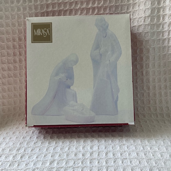 Mikasa | Holiday | Mikasa Holy Night Nativity 3 Piece Porcelain Set New ...